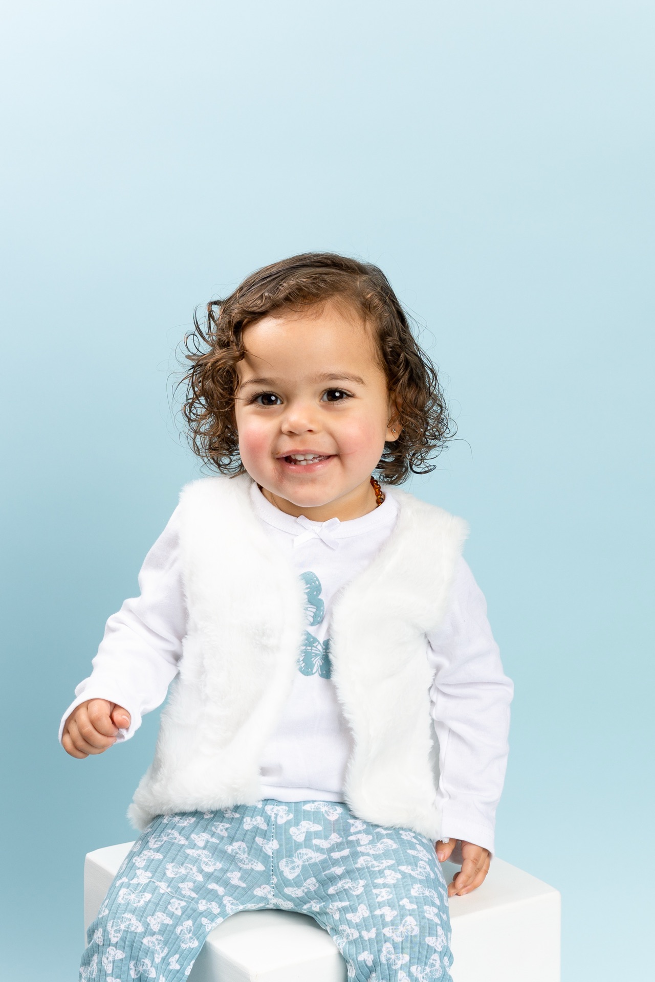 Lucy Kim - Stars Talent Studio