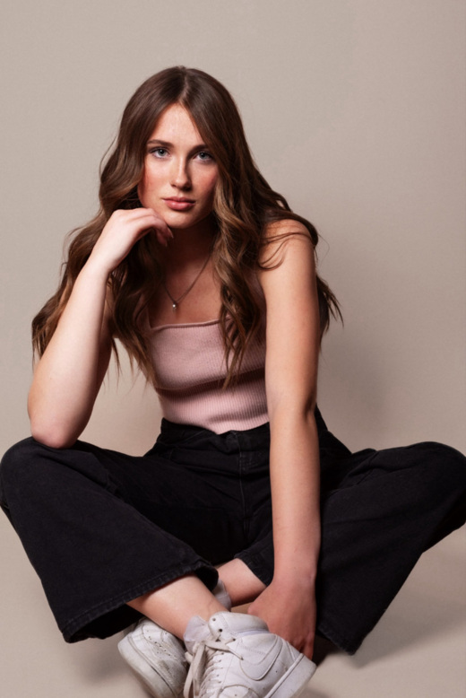 Lindy Hall - Stars Talent Studio